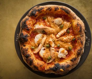 Cuánto cuesta comer en el restaurante de Messi: Carta y menú ...