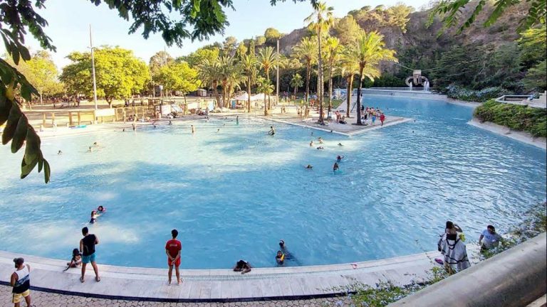 Lago de la Creueta del Coll, la piscina más barata de todo Barcelona ...